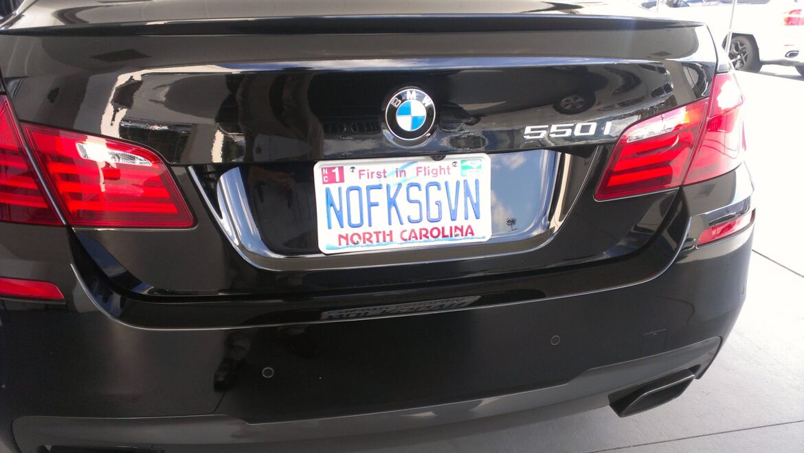 35 Funny License Plates That Will Drive You Insane with Laughter - Auto ...